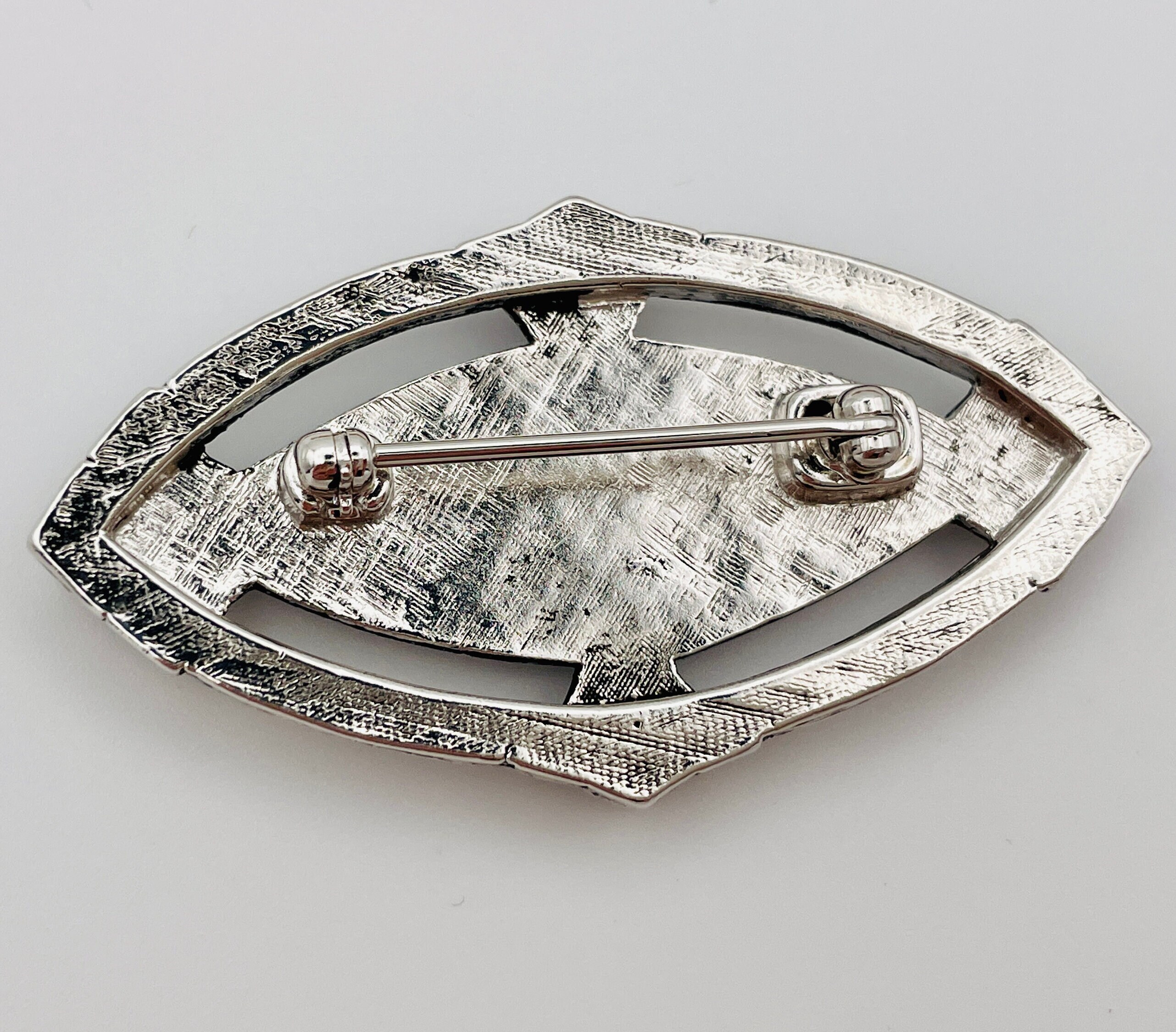 Vintage AVON Victorian Brooch Mother of Pearl Center Art Déco Brooch ...