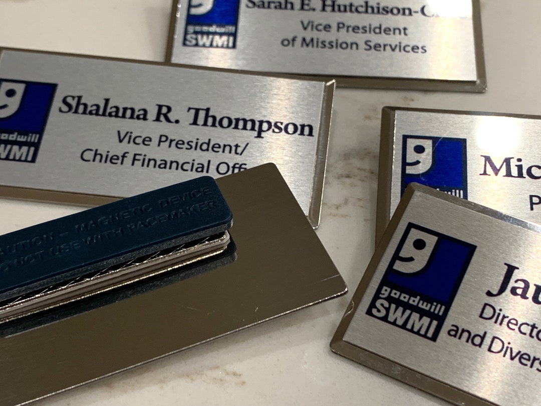 Custom Stainless Steel Metal Silver & Gold Badge Name Tag With Magnet ...