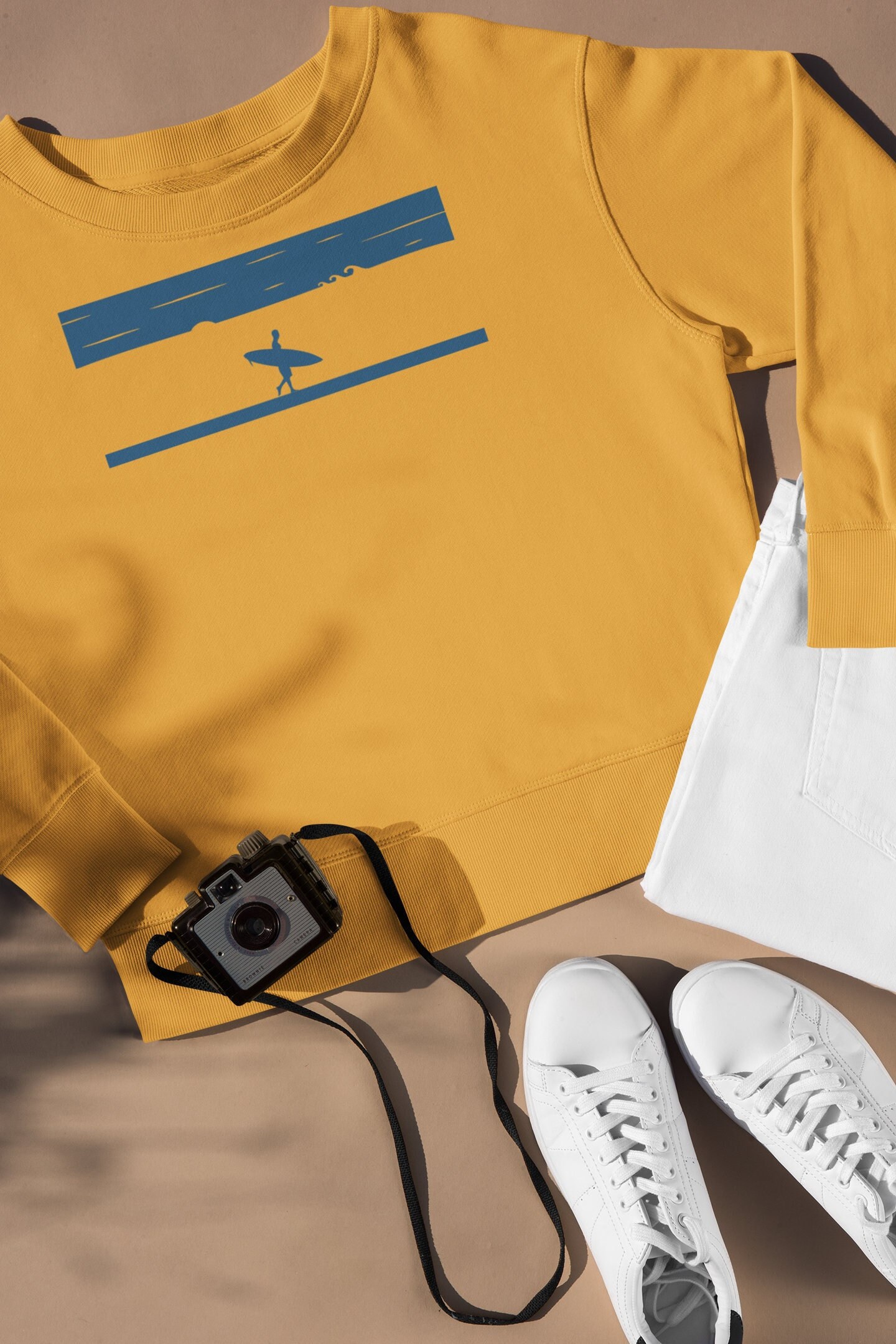 Surf Sweater Gift for Surfers, Unisex Heavy Blend Crewneck Sweatshirt ...