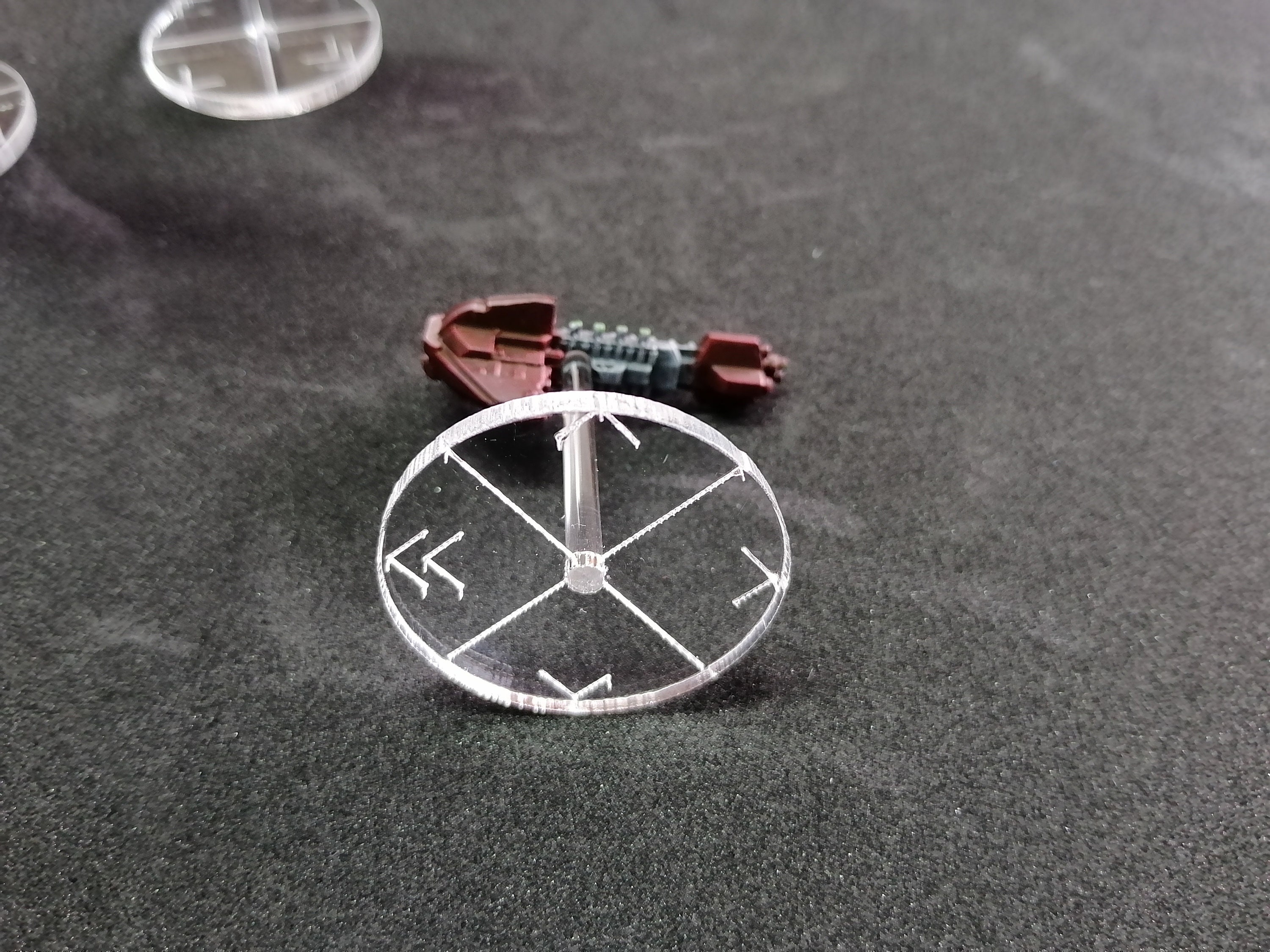 Warhammer 40k Battlefleet Gothic Acrilyc Stands. 32mm Bases for Wargames and Flying Miniatures ...