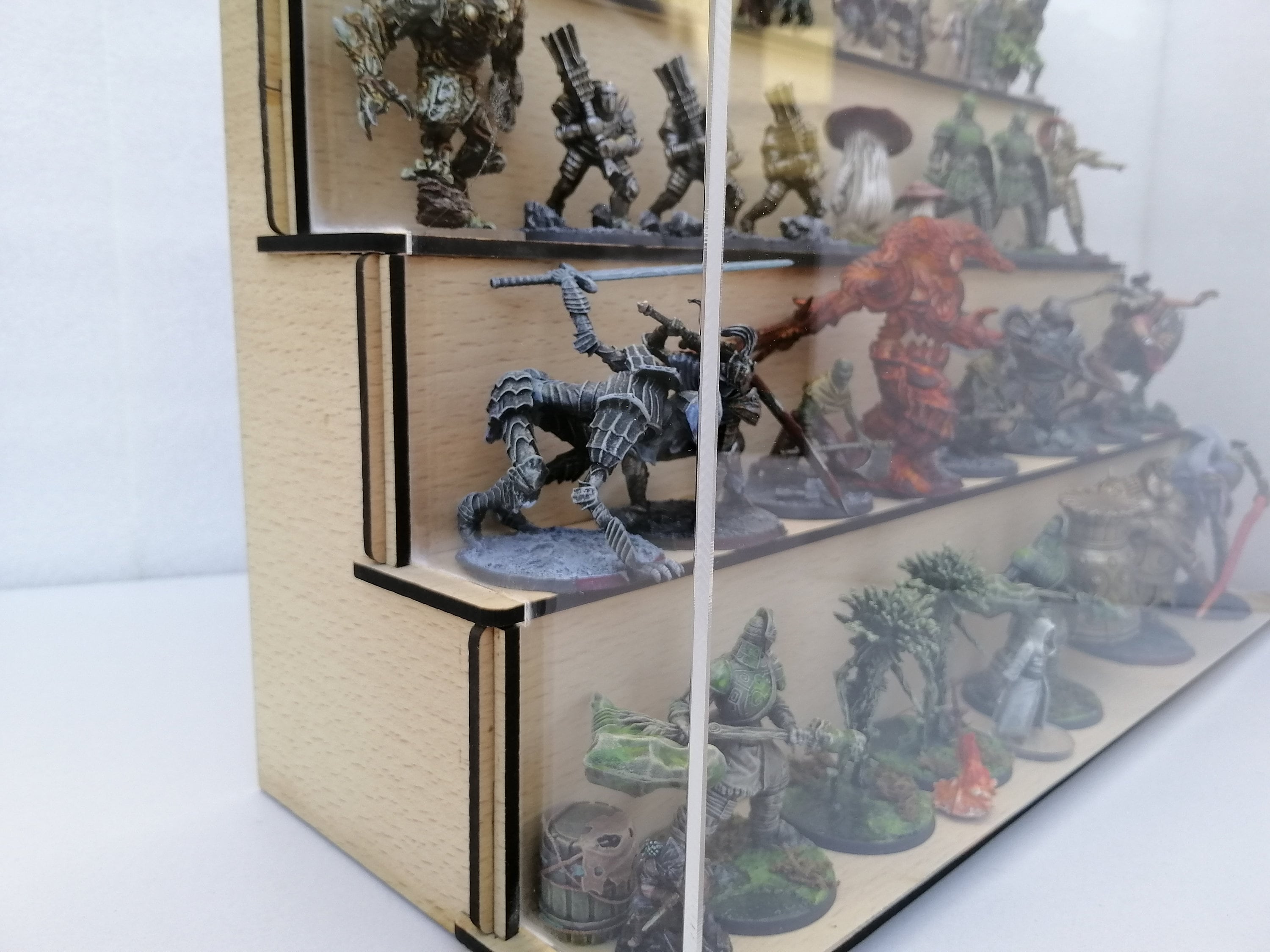 Tabletop Display for Miniatures. Display Case for Collectors. Figures ...