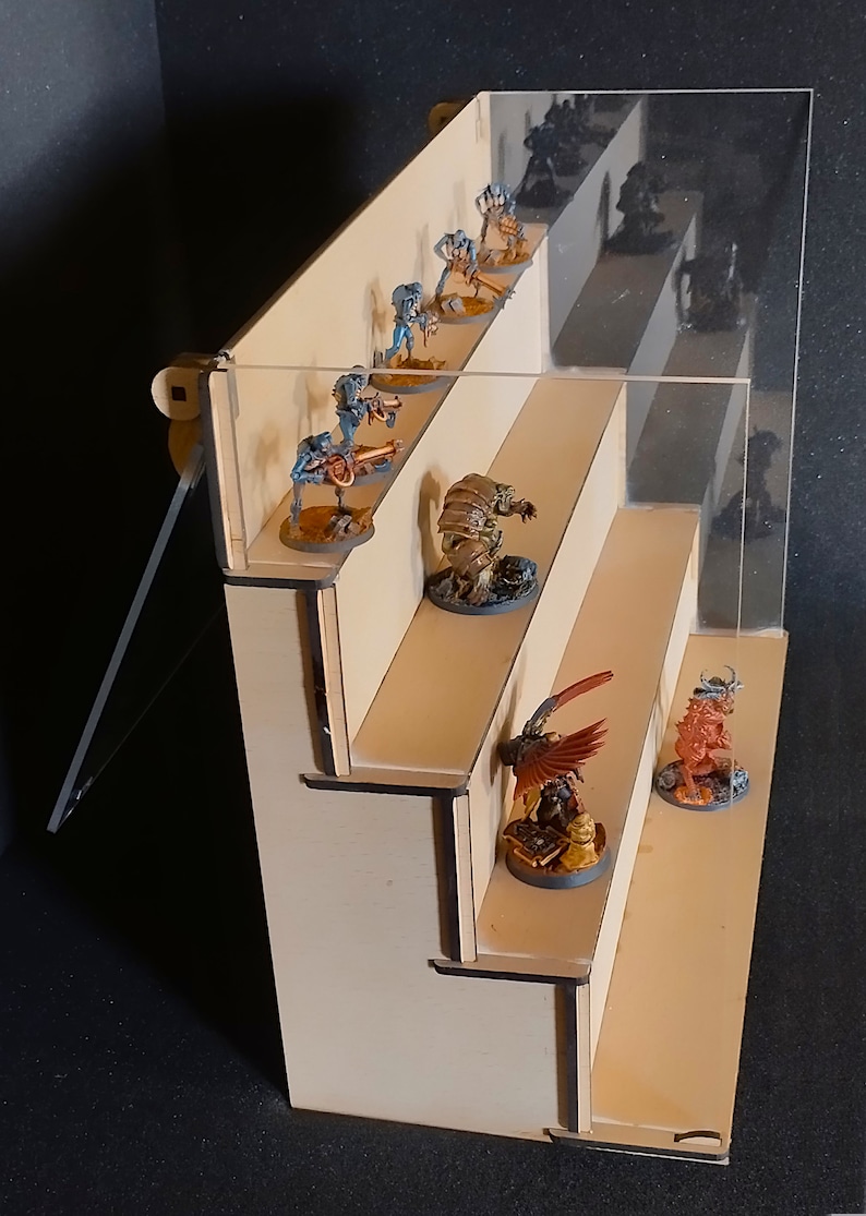 Tabletop Display for Miniatures. Display Case for Collectors. Figures ...