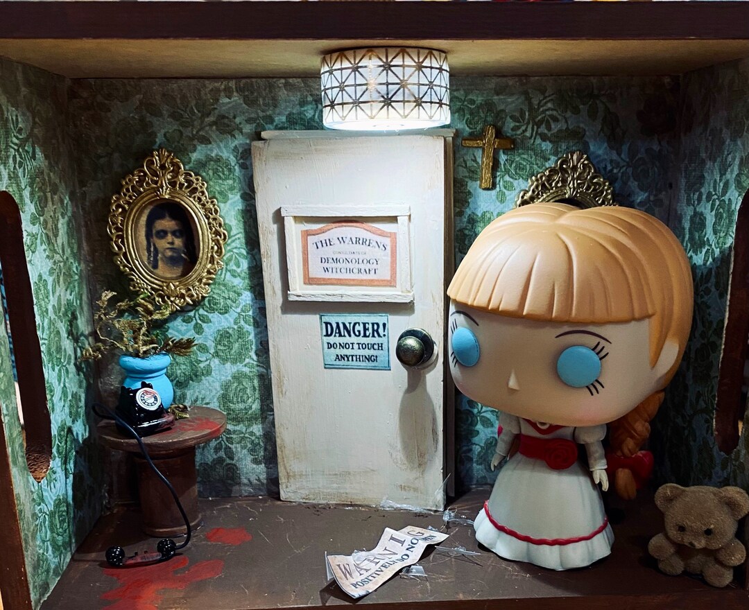 Annabelle Funko Pop Diorama Shes Back please Read the Full Description ...