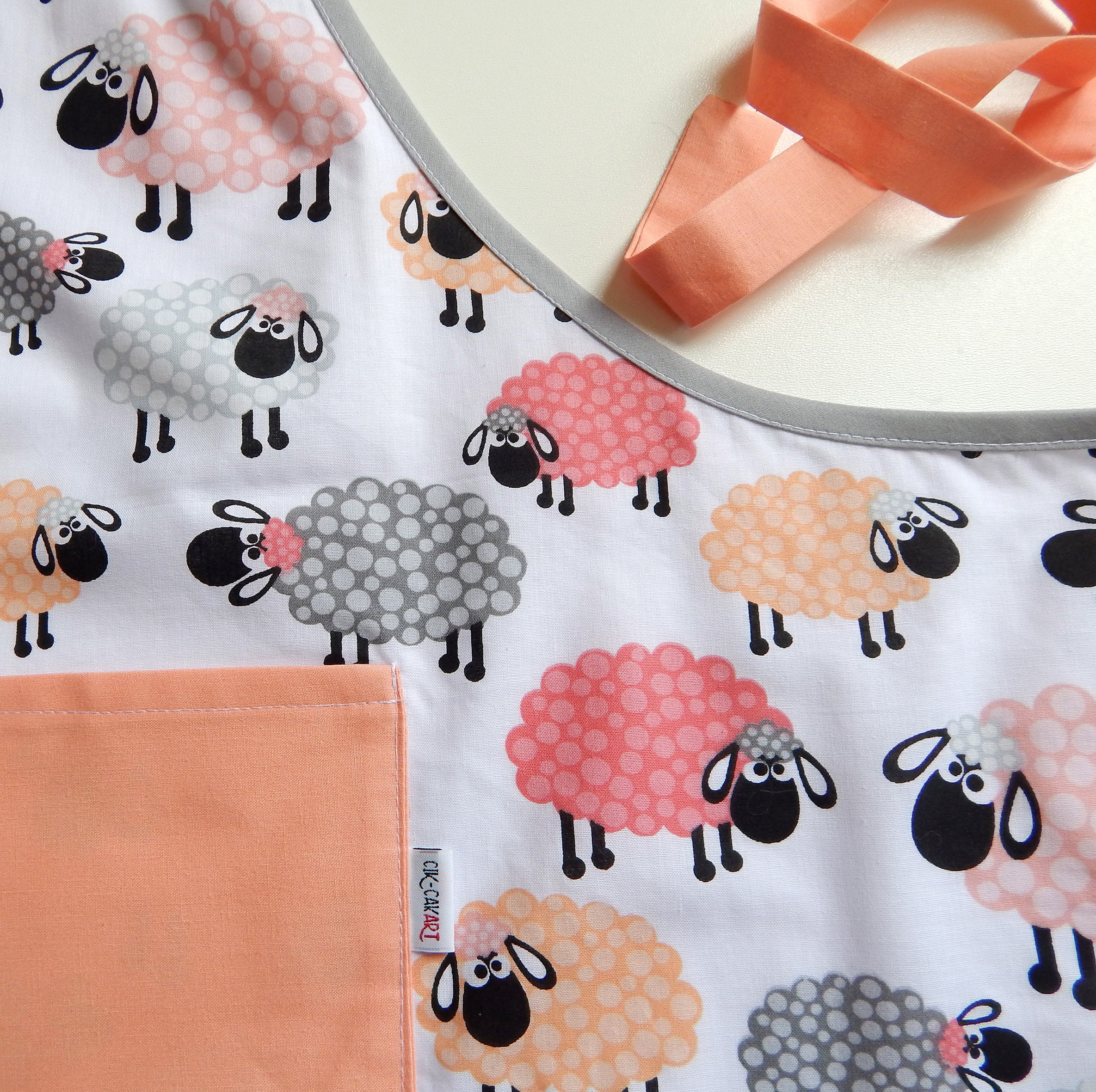 Handmade Sheep Print Cotton Apron: Retro Farmhouse Kitchen With Pockets ...