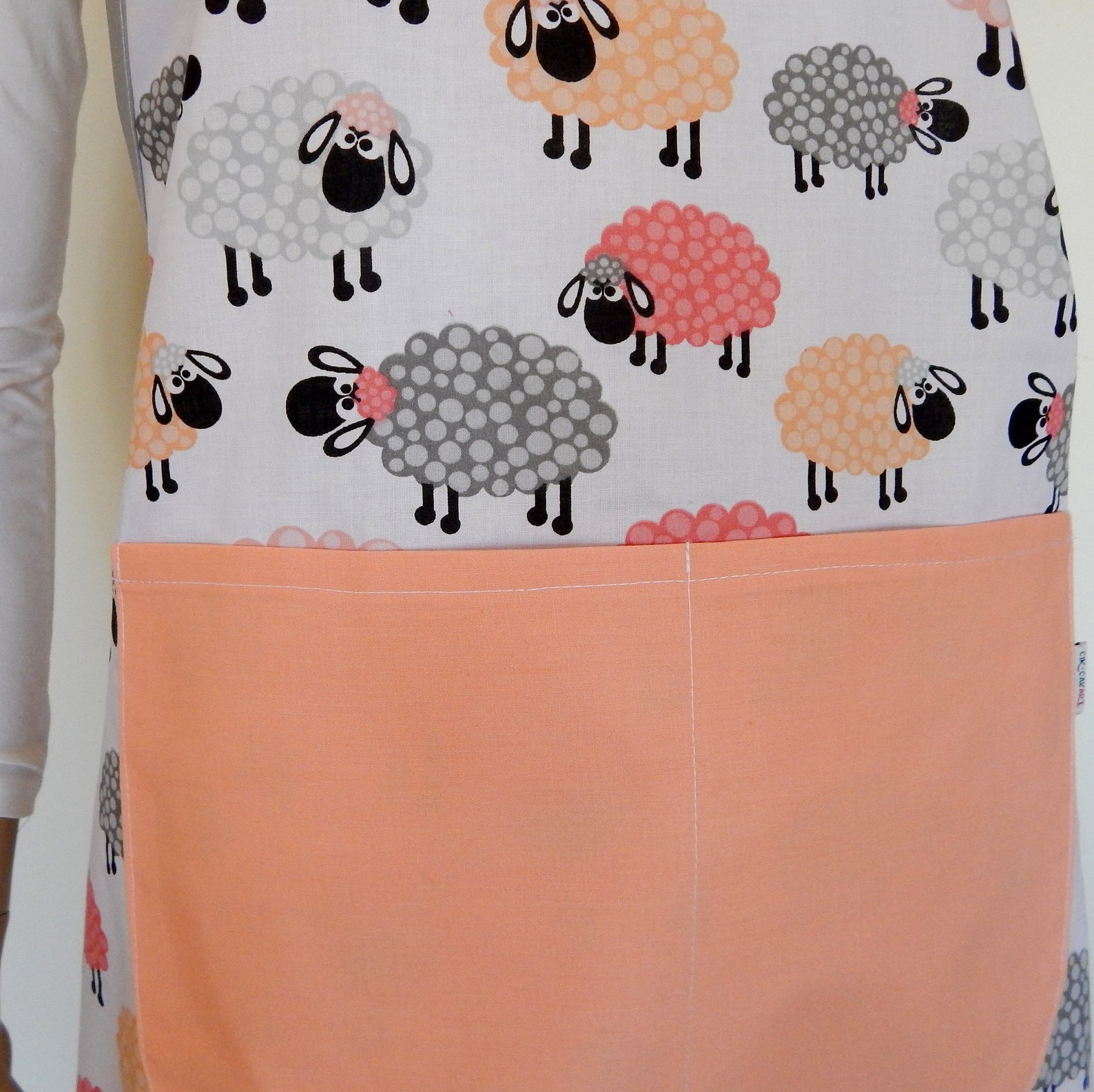 Handmade Sheep Print Cotton Apron: Retro Farmhouse Kitchen With Pockets ...