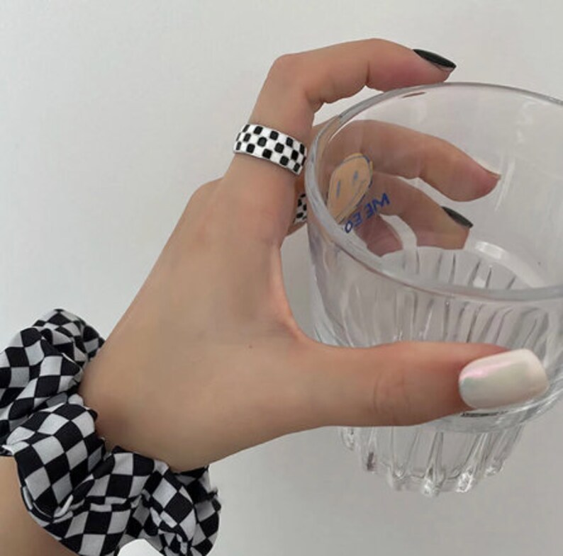 Women's Black and White Checker Pattern Geometric Enamel Adjustable ...