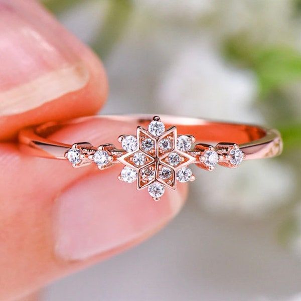 Snowflake Ring - Etsy