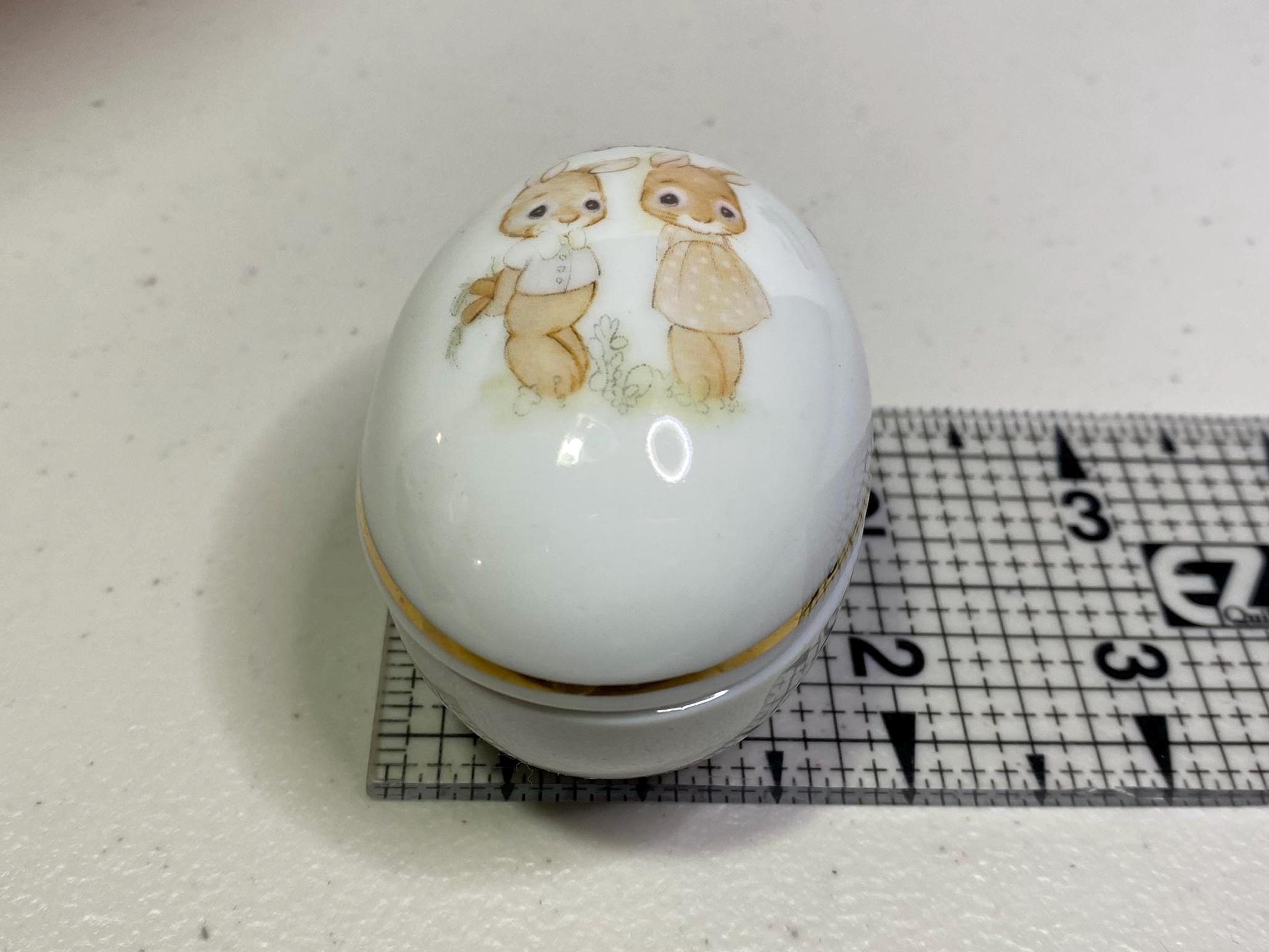 Vintage Jonathan & David Enesco Imports Ceramic Egg Made in Japan - Etsy
