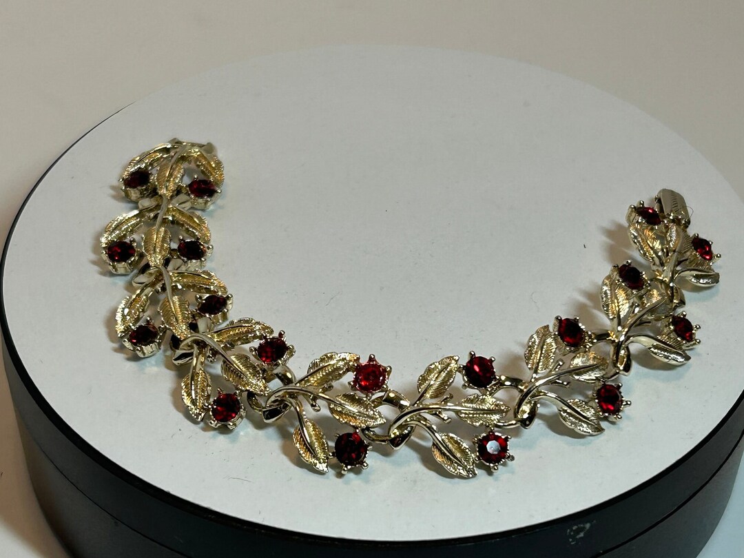 J150S. Vintage Coro Bracelet, Gold Tone and Ruby Red Rhinestones - Etsy