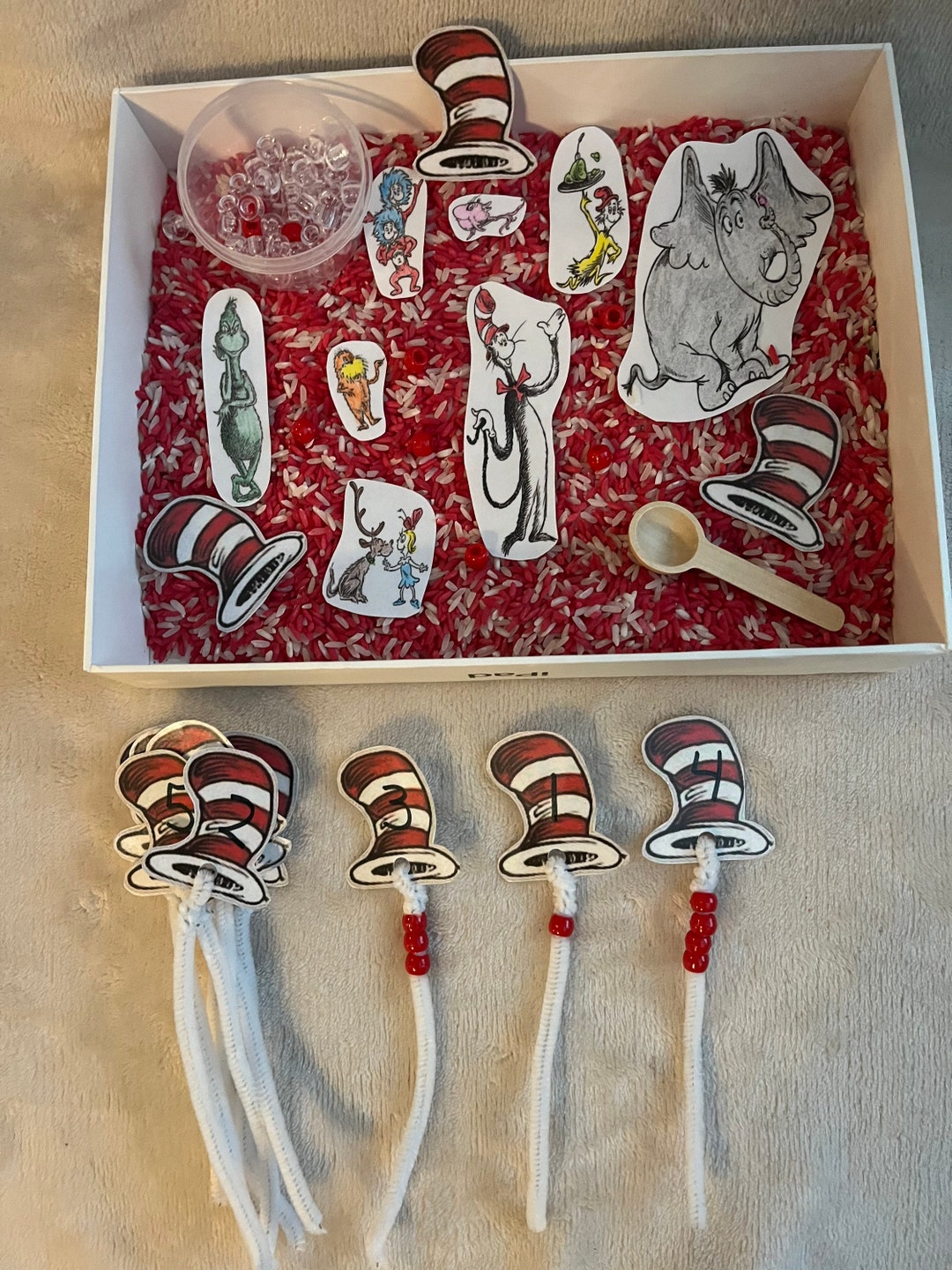 Dr Seuss Cat in the Hat Sensory Bin and Game - Etsy Canada