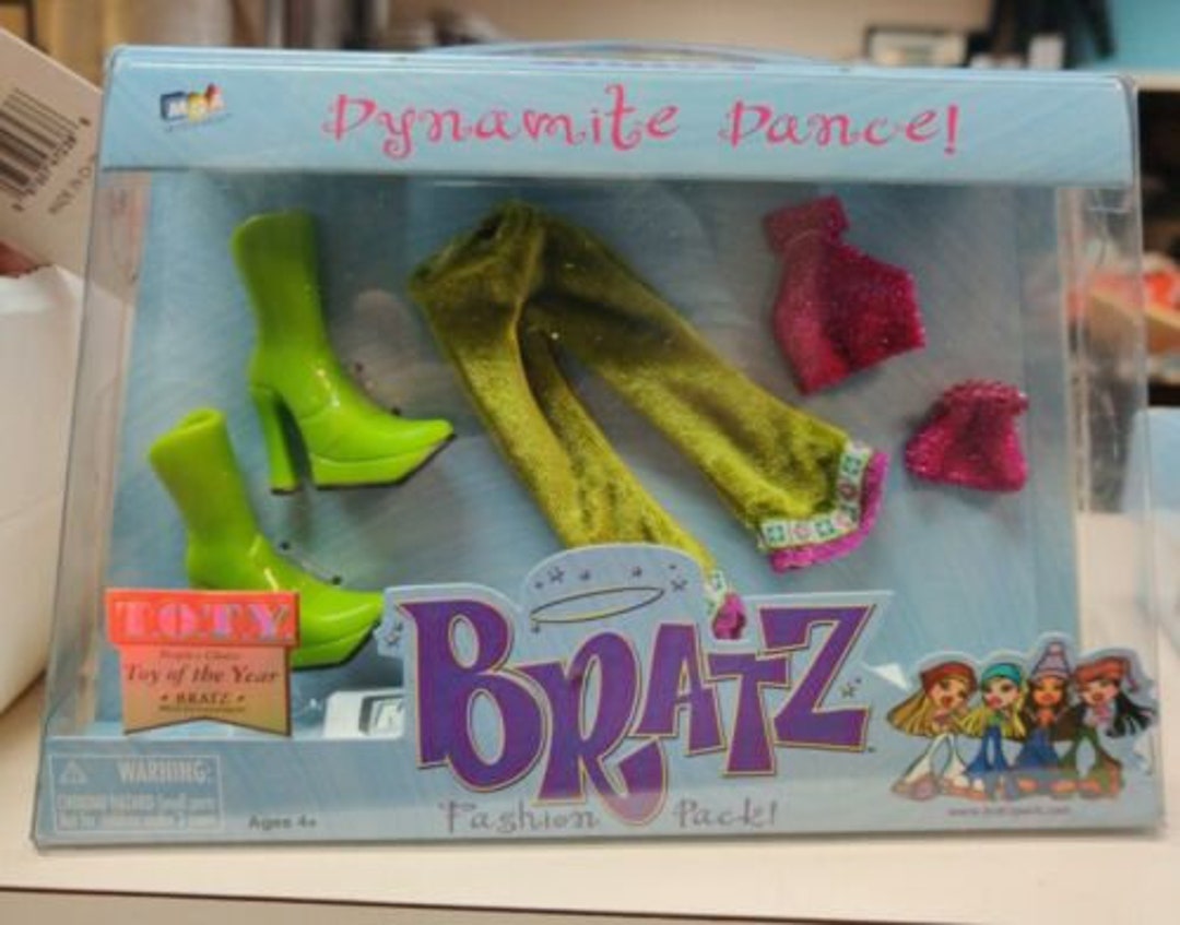 BRATZ Dynamite Dance Fashion Pack 2001 NIB NRFB - Etsy