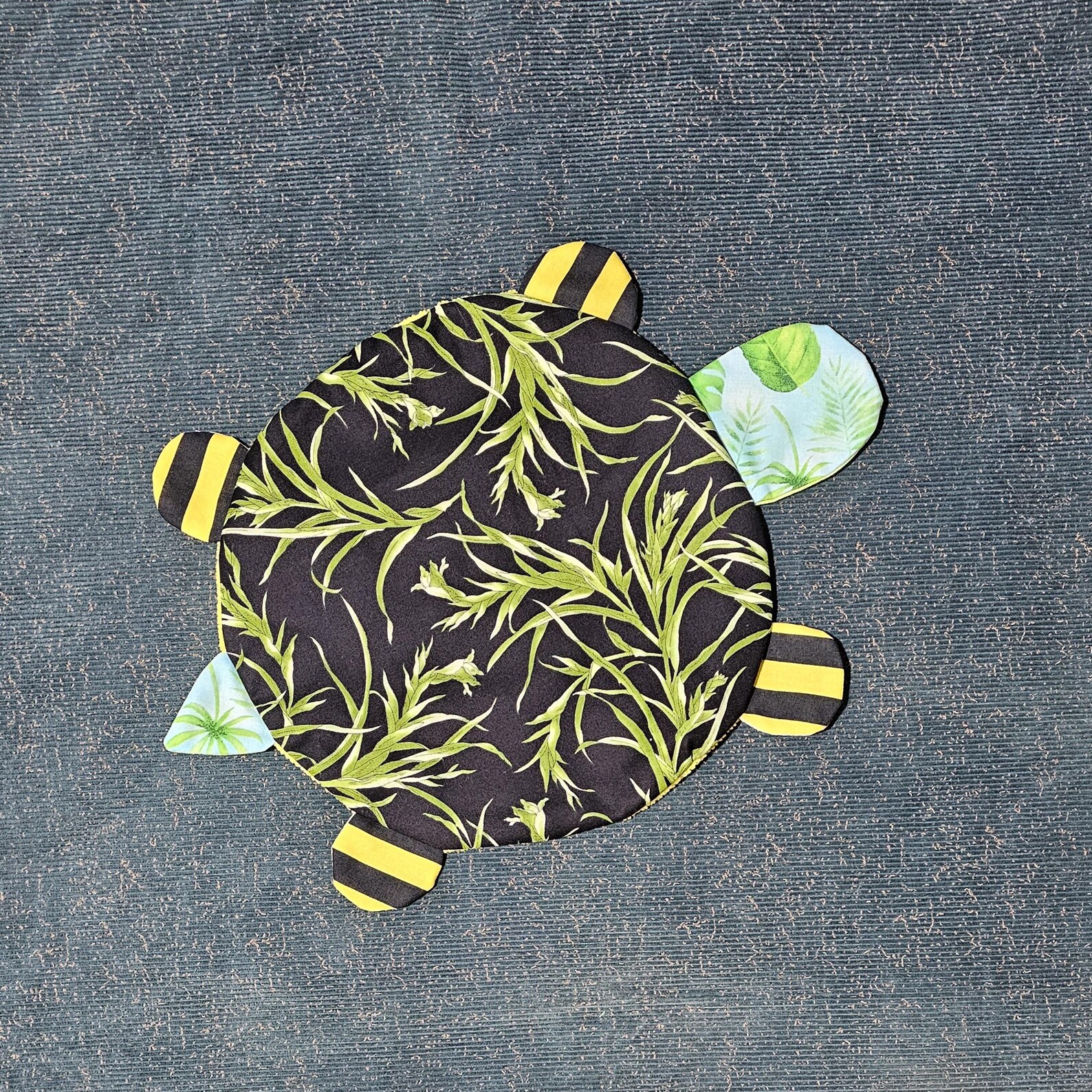 Turtle Floor Mops, Micro Fibre Back, Easy Spill Mops, Ergonomically ...