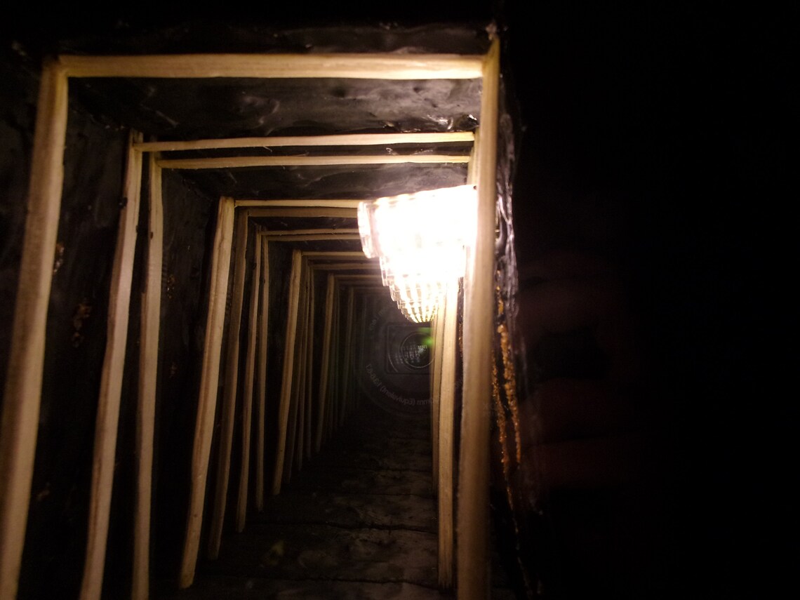 Mineshaft 3D Infinity Mirror - Etsy