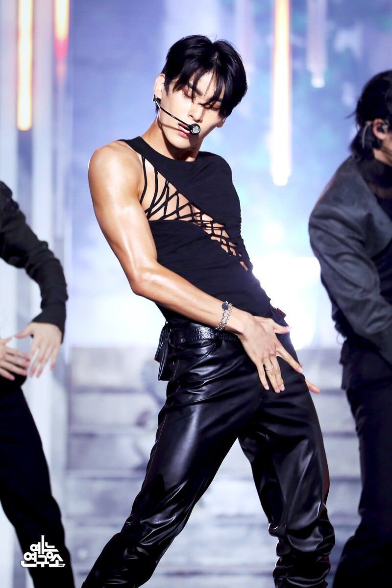 Tae Yang From SF9 - Etsy