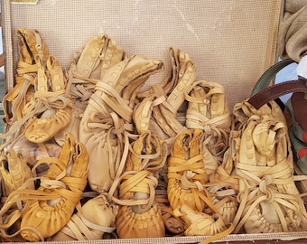 Viking Shoes, Medieval Leather Slippers, Turnshoes Handmade Pastalas - Etsy