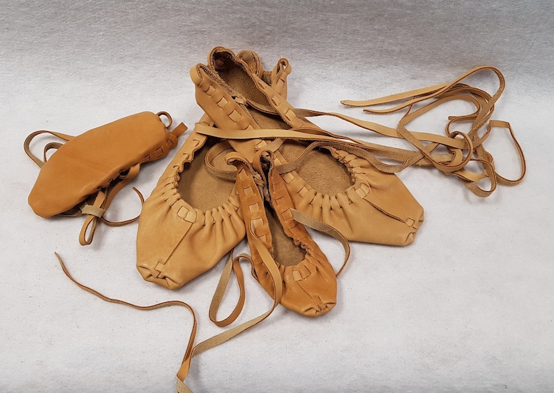 Viking Shoes, Medieval Leather Slippers, Turnshoes Handmade Pastalas - Etsy