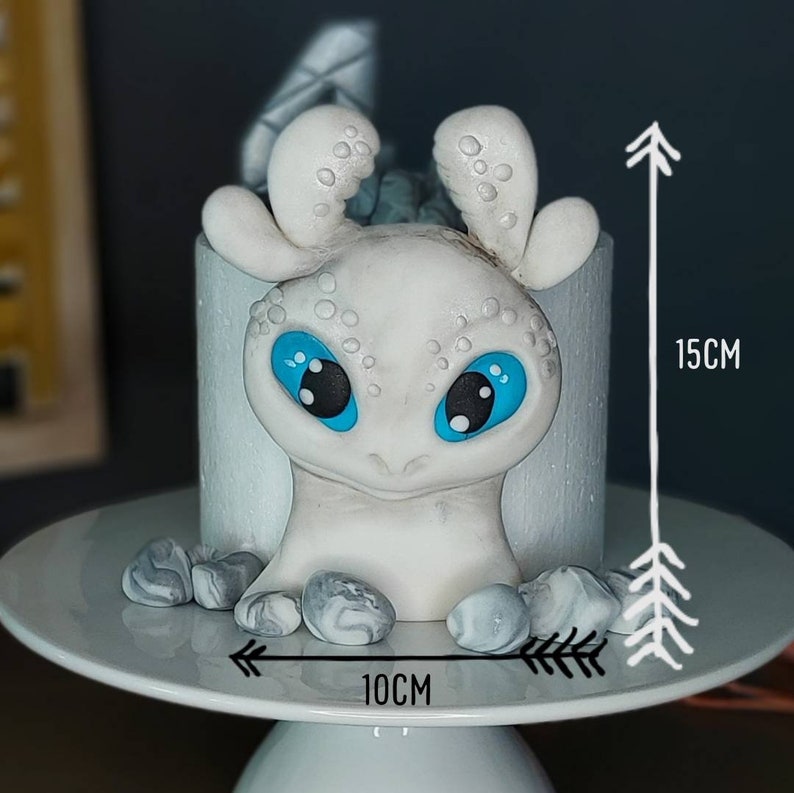 Toothless or White Fury 2D Fondant Cake Topper - Etsy Australia