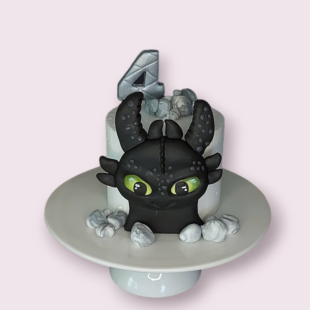 Toothless or White Fury 2D Fondant Cake Topper - Etsy Australia