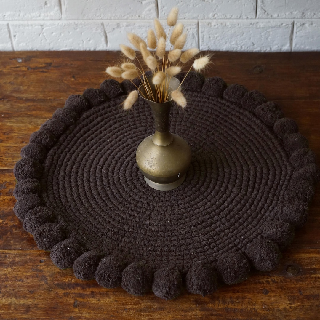 Woven Round Pom Pom Mat. Handwoven Dark Brown Round Boho Placemat ...