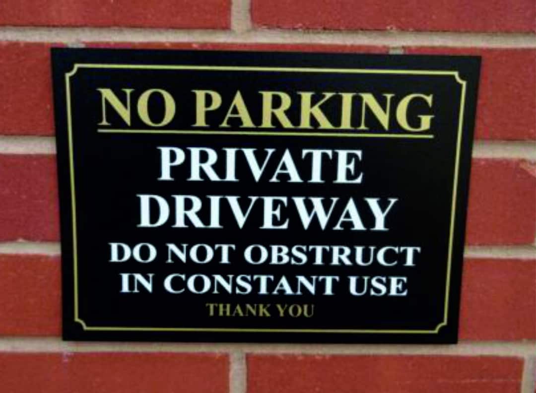 Private Driveway Do Not Obstruct in Constant Use Sign - Sticker ...