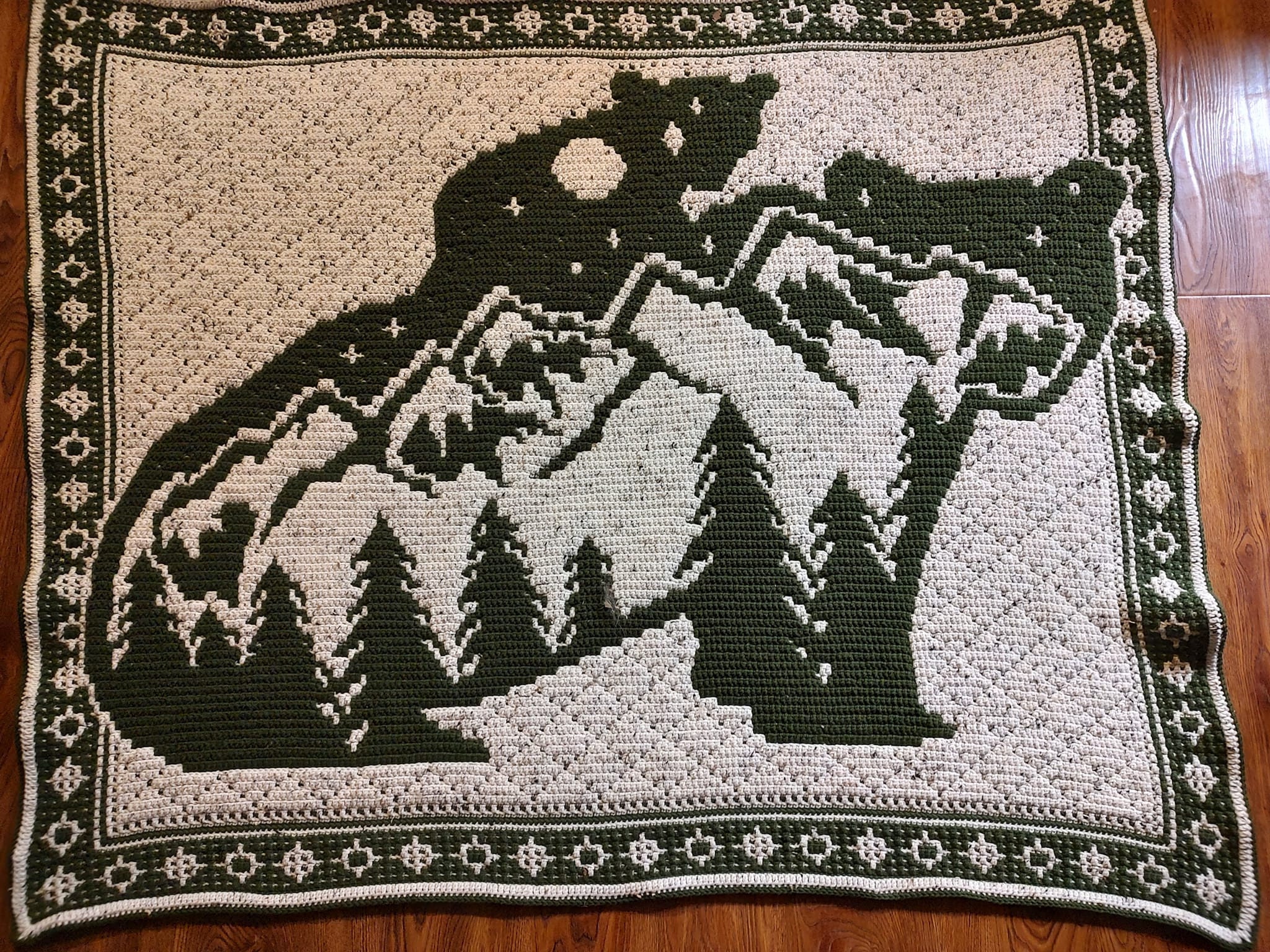 Wilderness Bears REVERSIBLE Mosaic Crochet Blanket PATTERN - Etsy