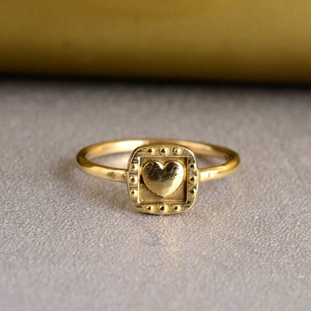 Cute Heart Ring - Valentine's Day Gift - Closed Heart Ring - Dainty ...