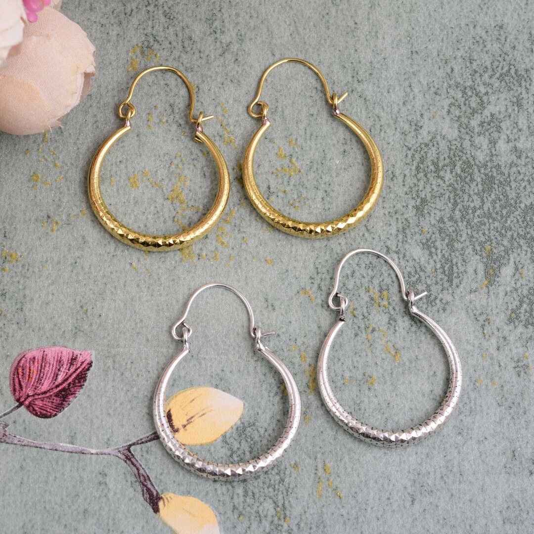 Gold Hammered Hoops Small Size Gold Hoops Everyday Earrings Classic ...