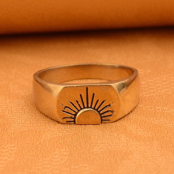 Sun Signet Ring - Etsy
