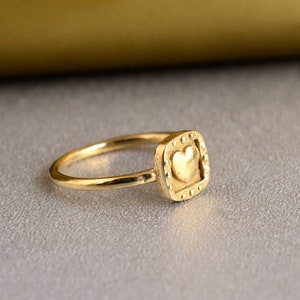 Cute Heart Ring - Valentine's Day Gift - Closed Heart Ring - Dainty ...