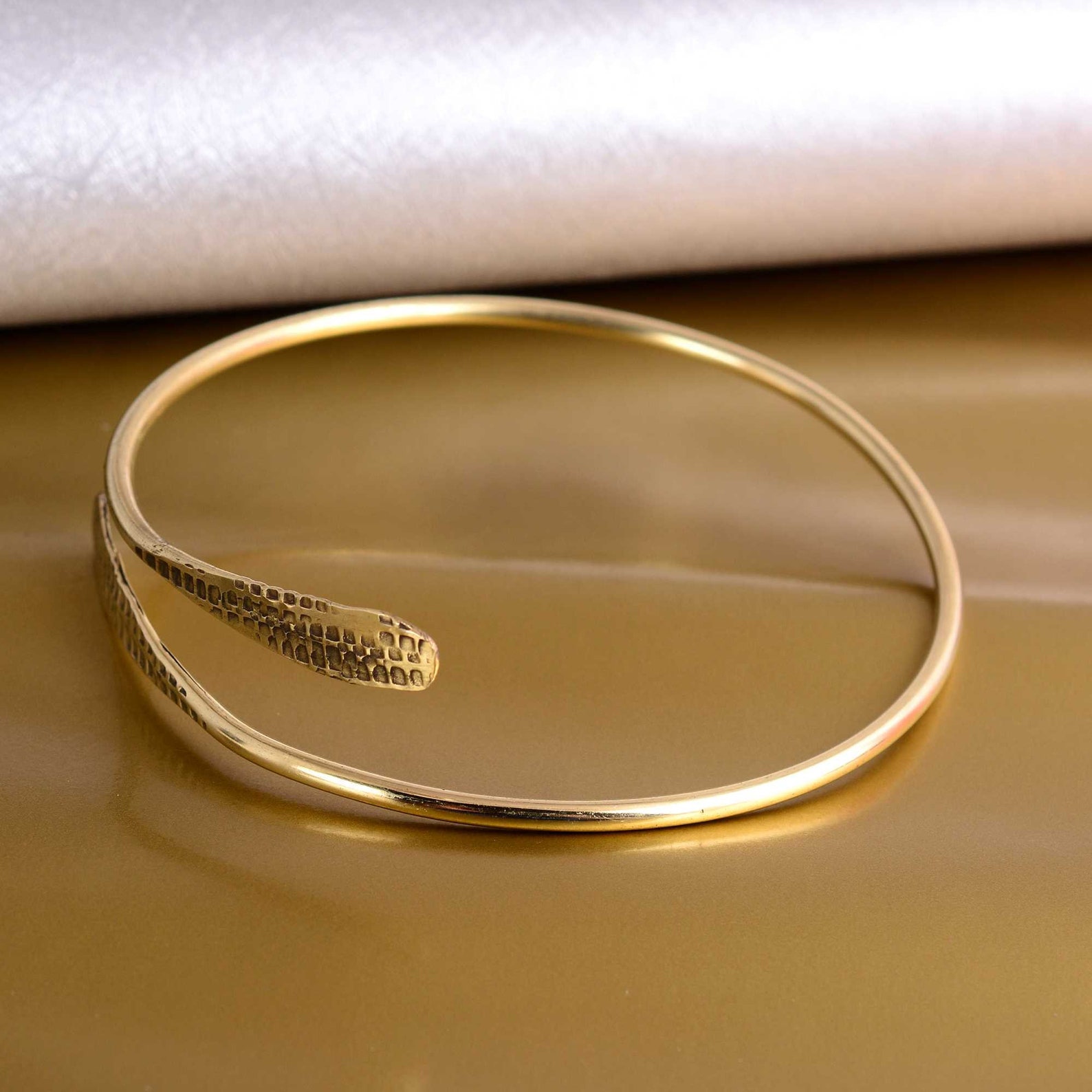 Arm Band-hammered Upper Arm Band - Gold Silver Cuff Bracelet Made of ...