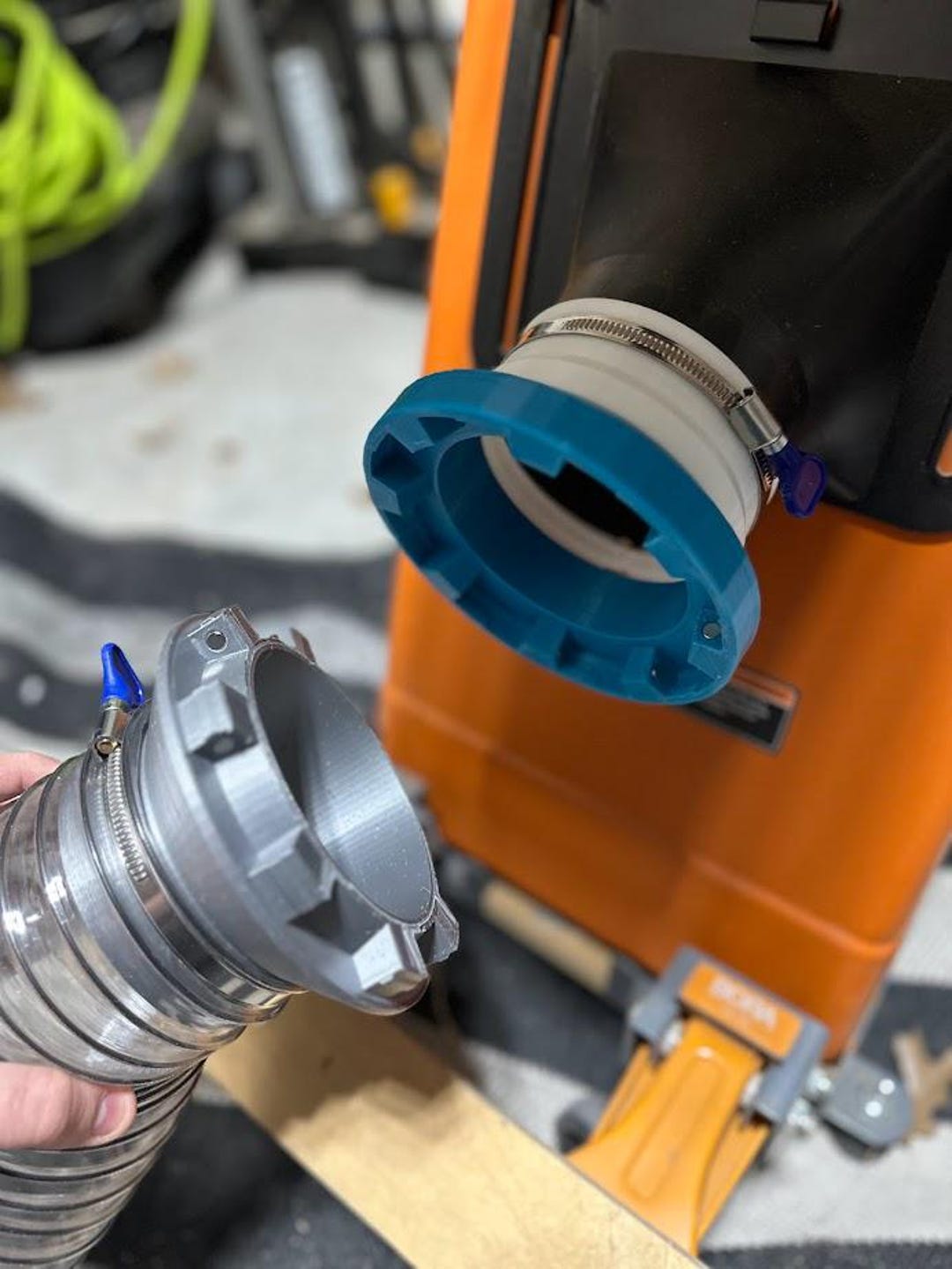 Magnetic Twist-lock Dust Collection Connectors: 4"/2.5" Woodshop Hose ...