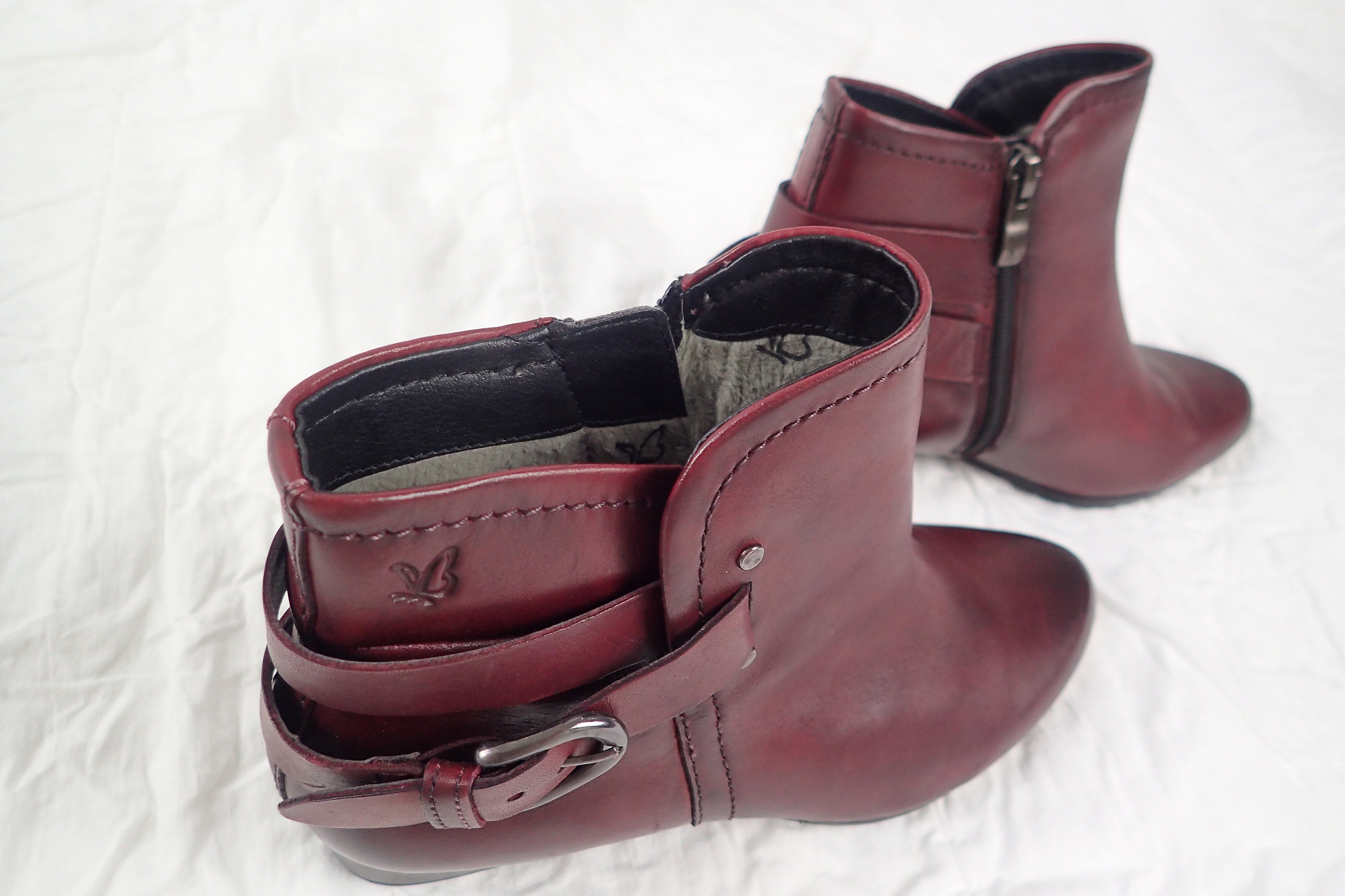 Dark Red Leather Shoes Western Style Shoes Hippie Boho Shoes Caprice ...