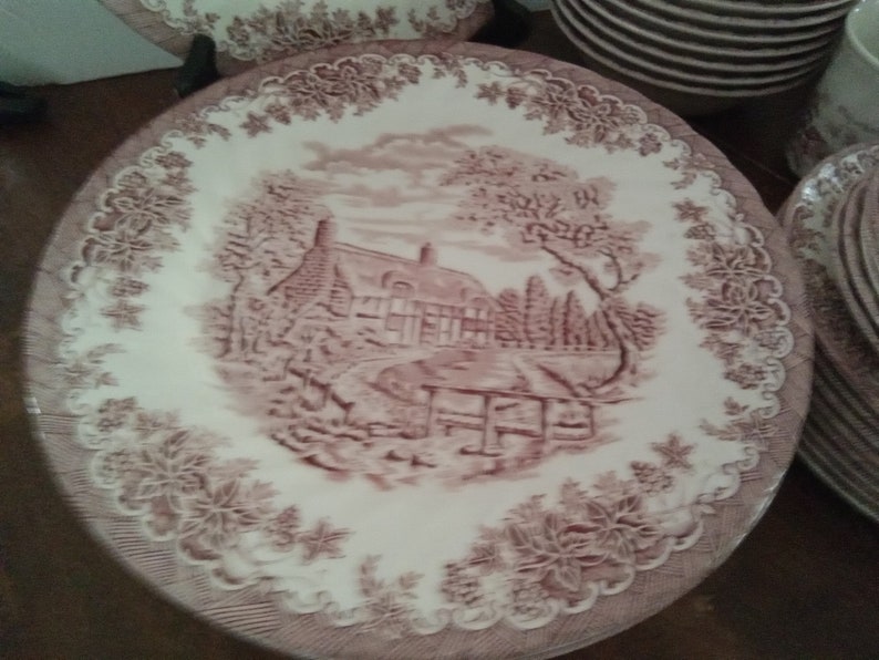 Churchill the Brook Pink/red Dinner Set 5 Piece Setting for 8 (total 40 ...