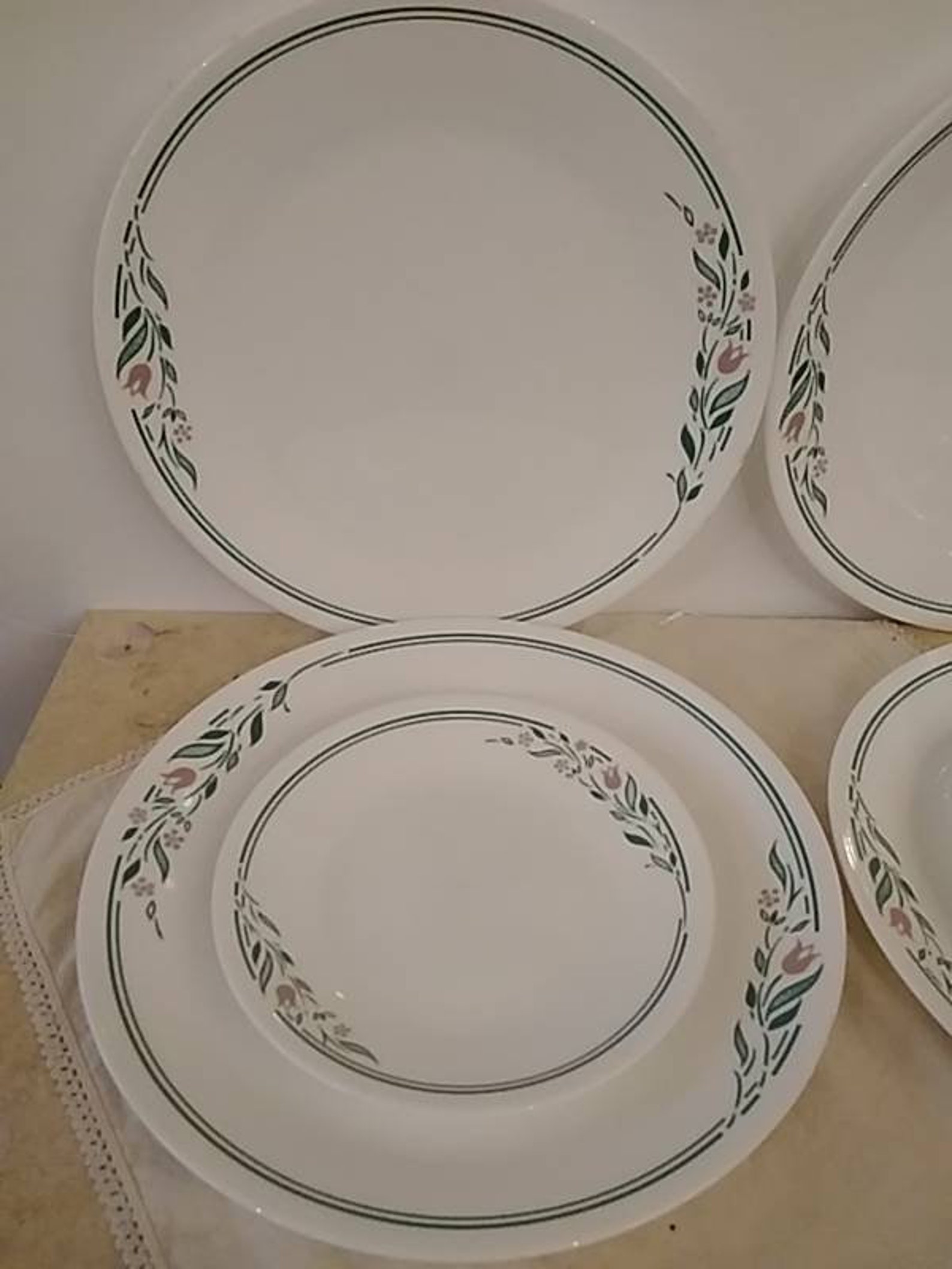 Vintage Corelle ROSEMARIE Tulip Set of 4 DINNER PLATES 6 Bread Plates ...