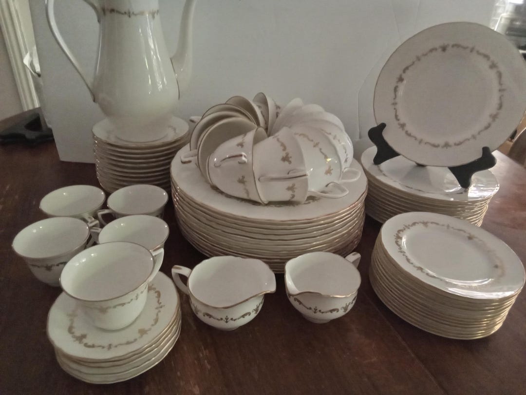 Royal Worcester GOLD CHANTILLY Fine Bone China 5- Place Settings for 12 ...