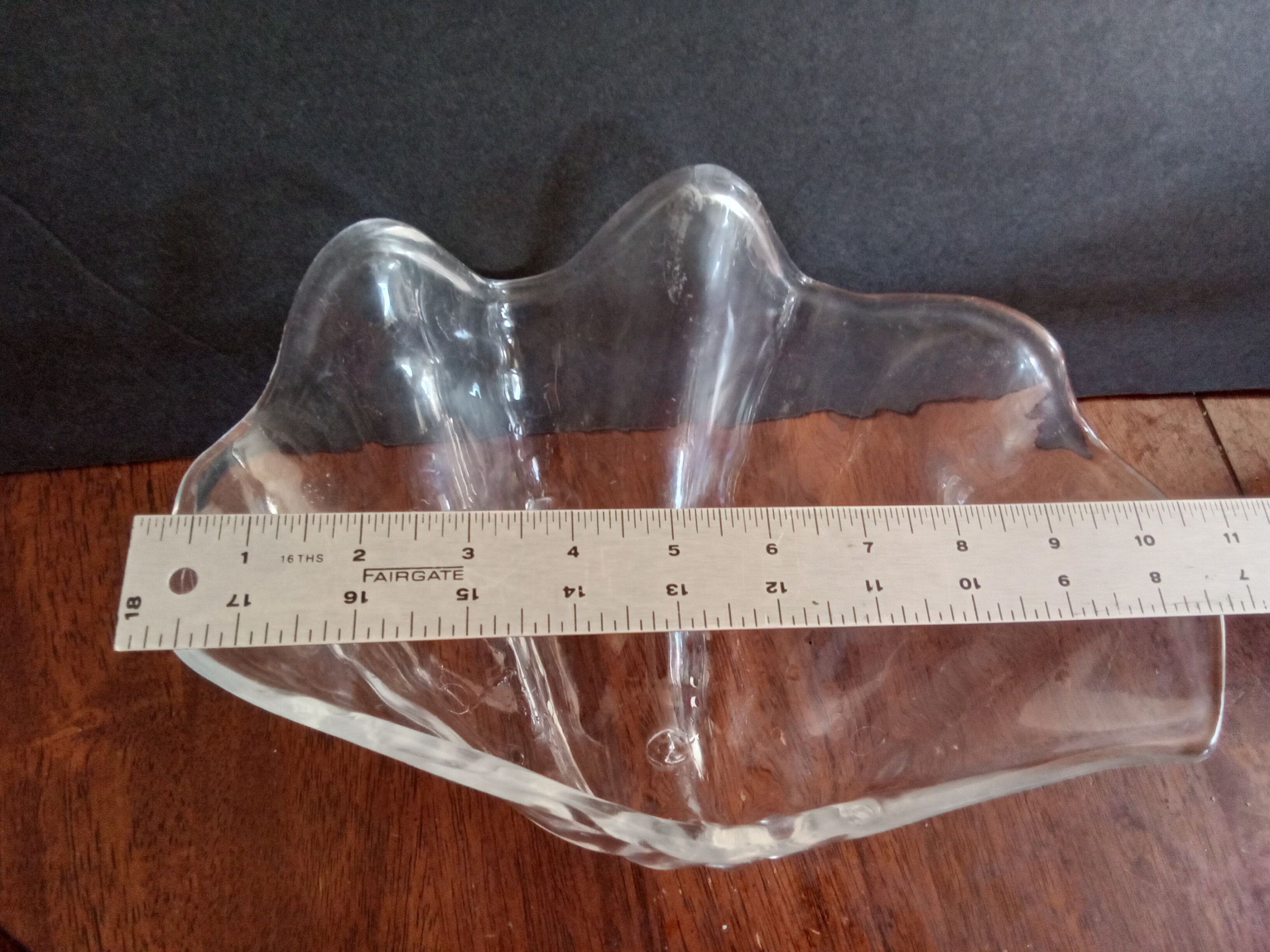 Vintage Grainware Bowls Shell Half Clam Shell 10.5 Clear Acrylic ...