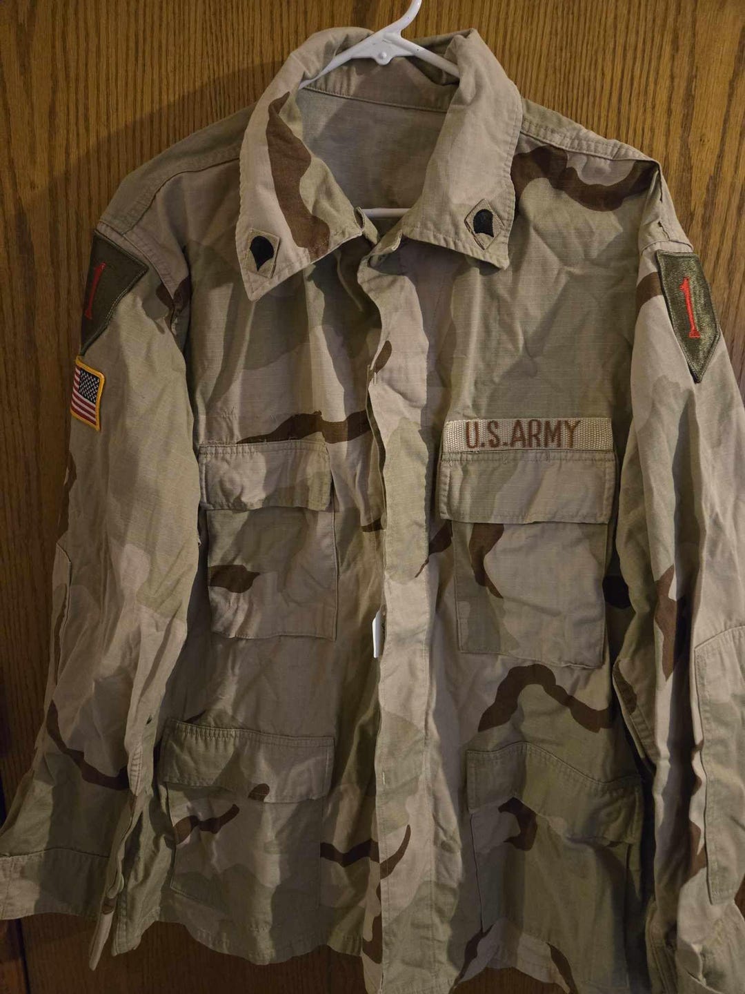 Army 3 Color Desert Camo Uniform, Double-patched 1st ID, SPC Rank ...