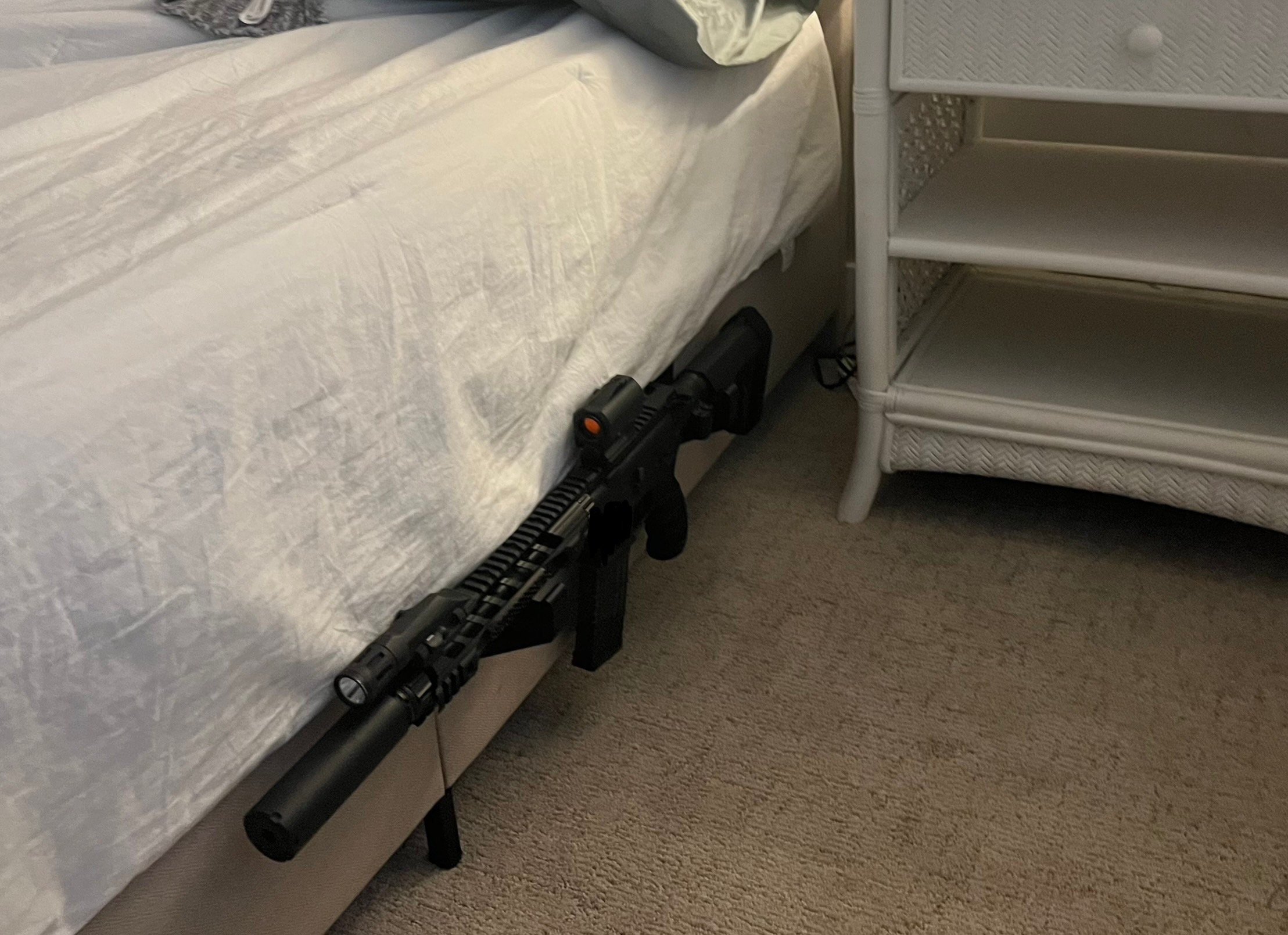 3D Printed Bedside Rifle Rack - Etsy