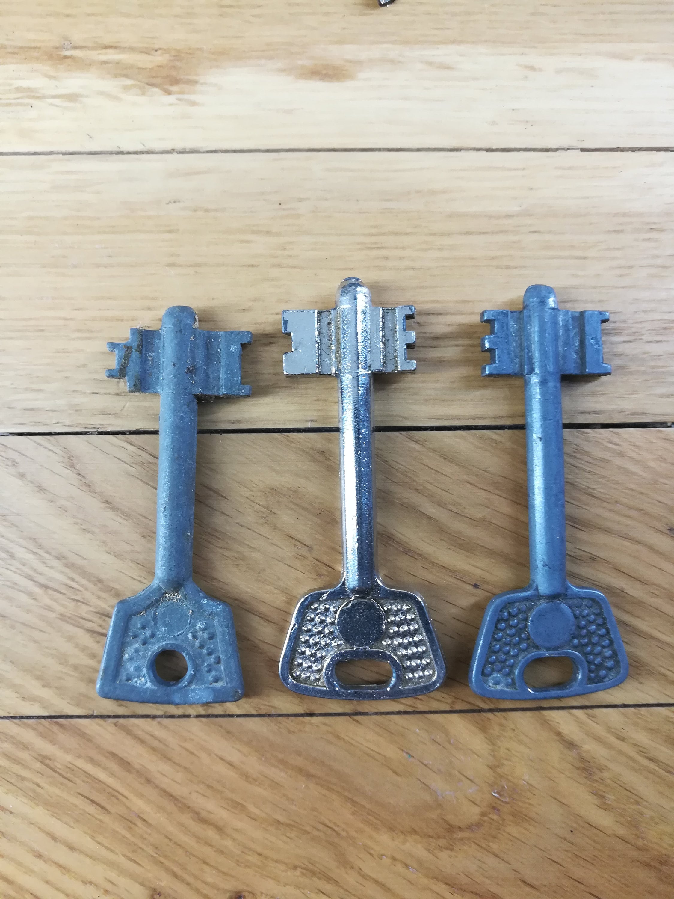 30 Pieces of Old Lock Keys - Etsy