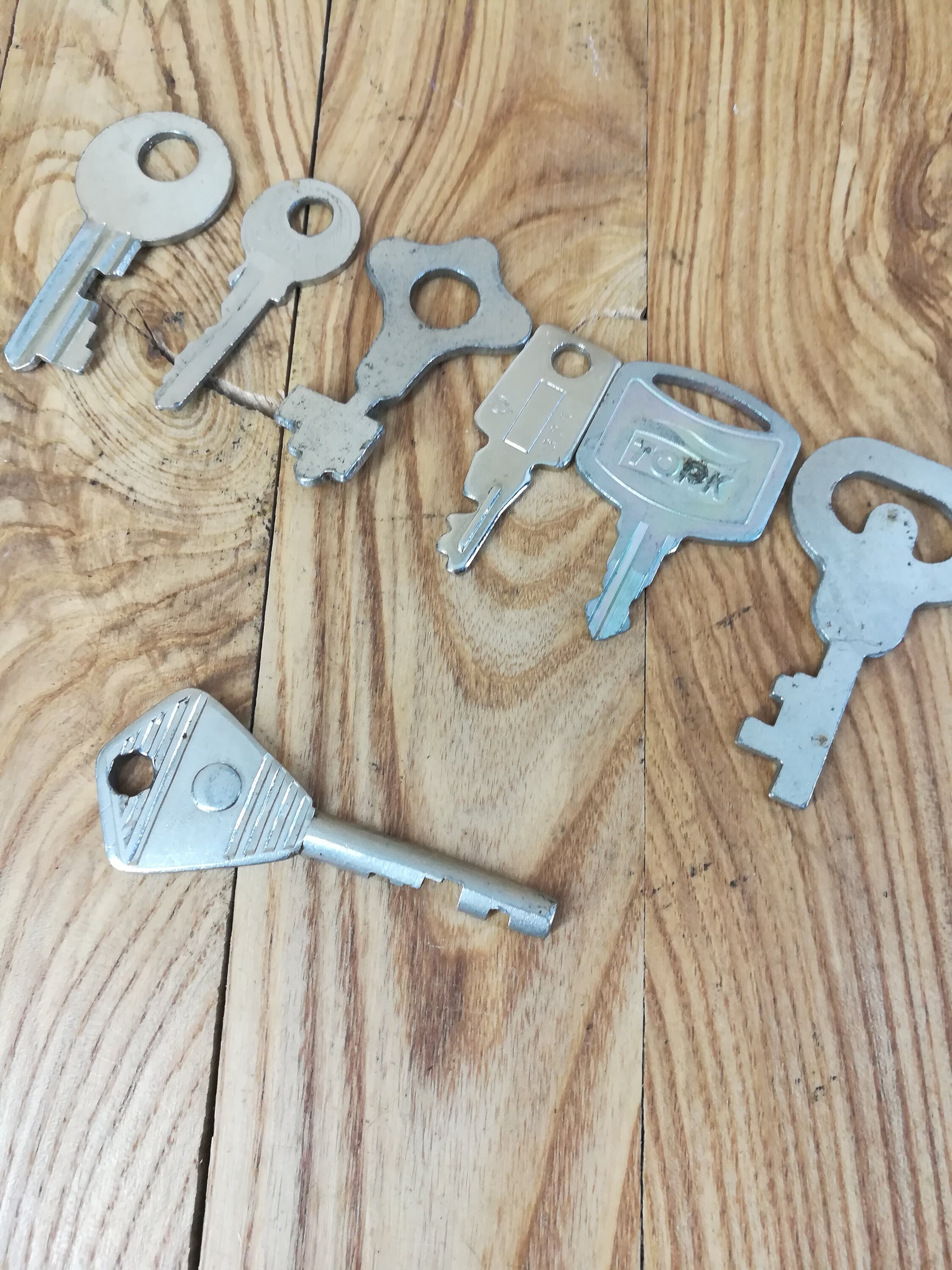 Old Metal Keys - Etsy