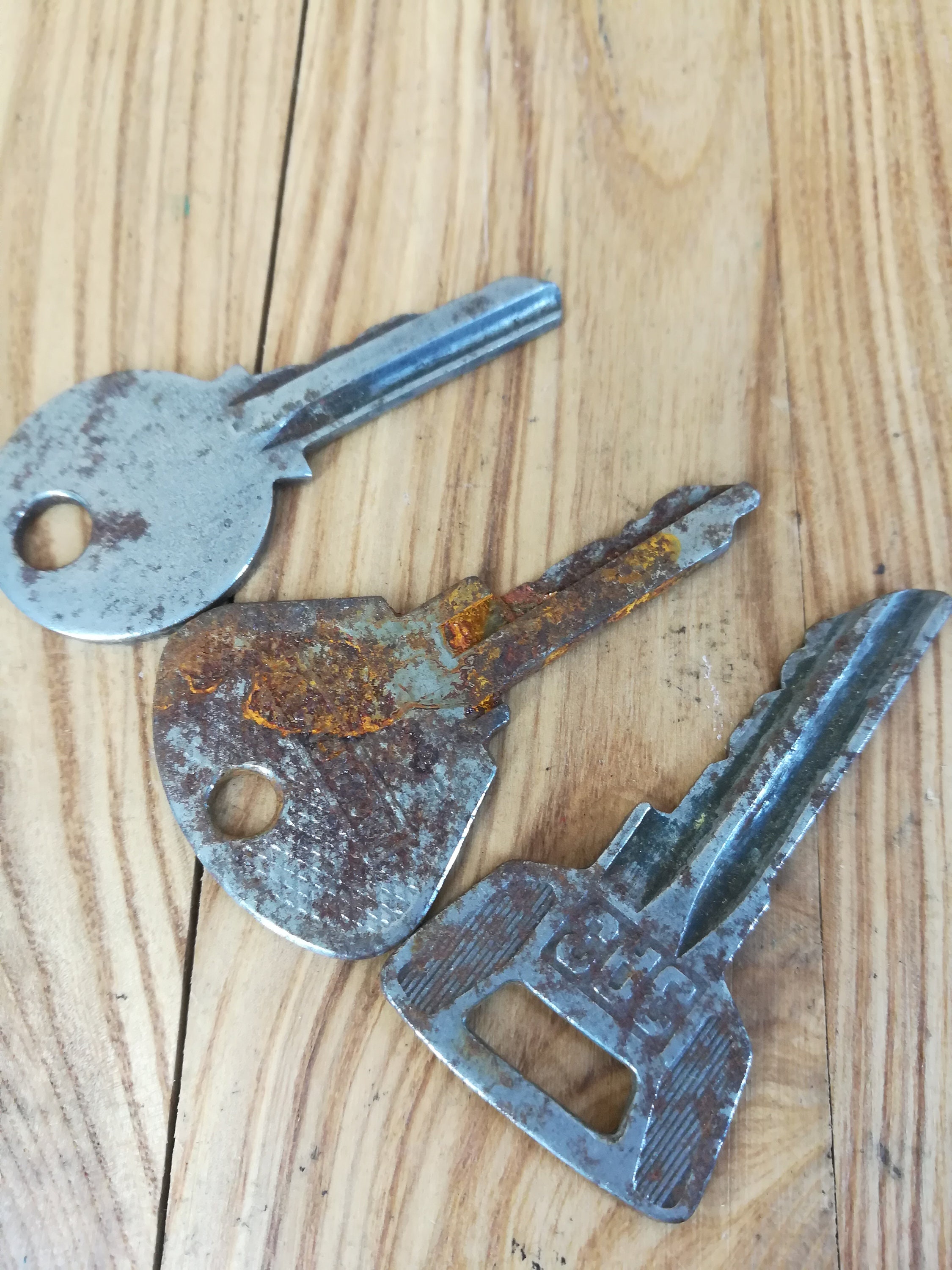 Old Metal Keys - Etsy
