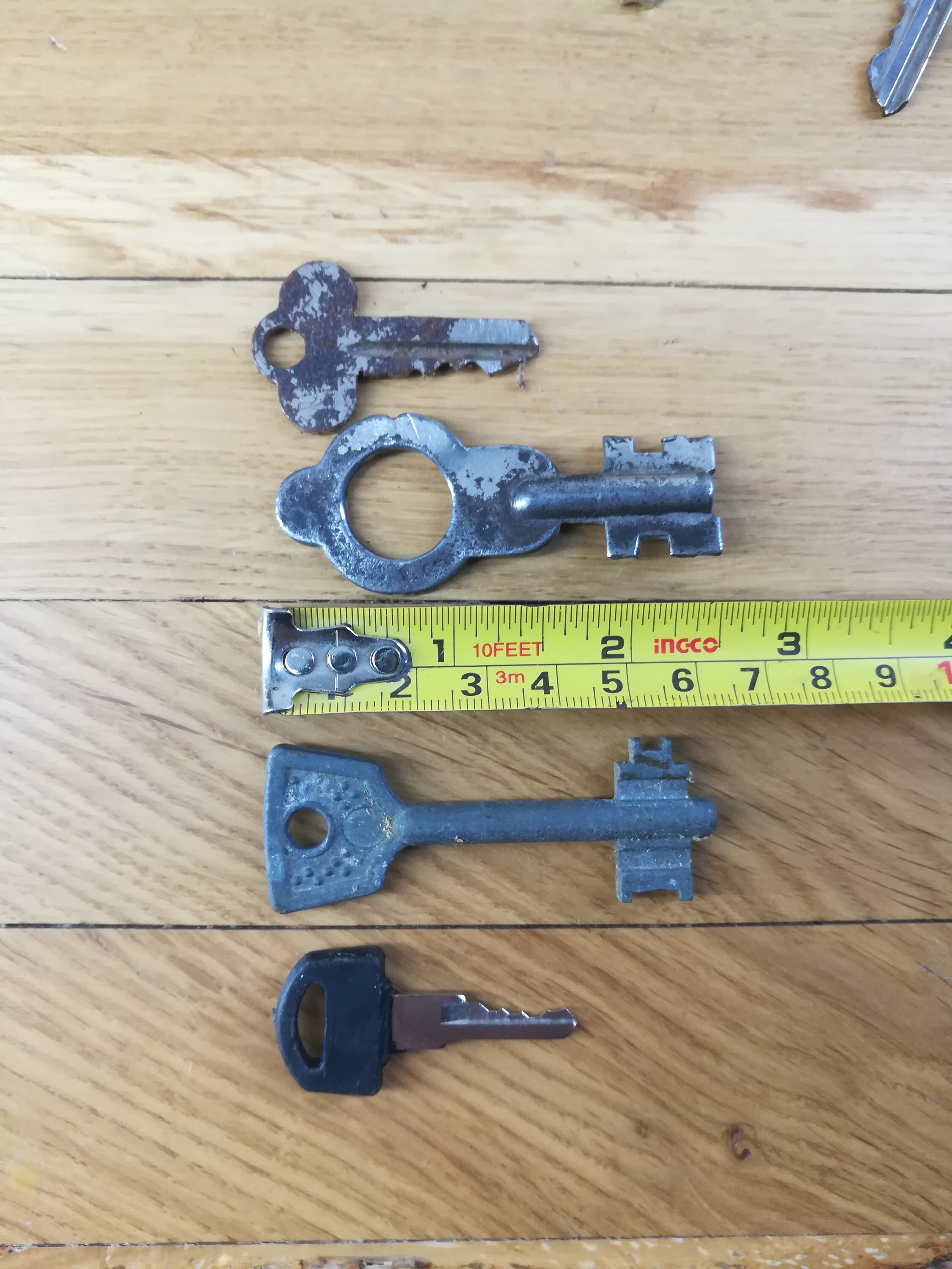 30 Pieces of Old Lock Keys - Etsy