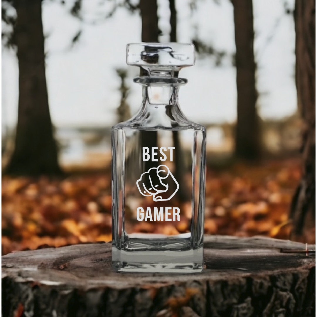 Best Gamer Decanter 26 Oz Bourbon Whiskey Premium Glass Personalize ...