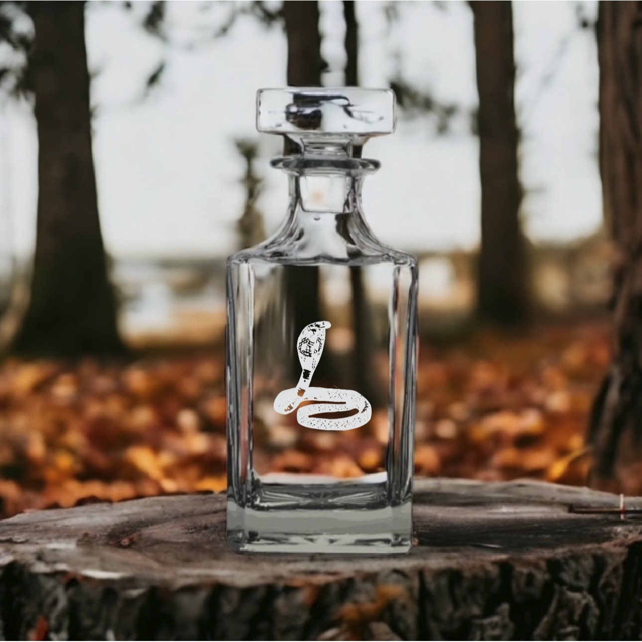 King Cobra Decanter 26 Oz Bourbon Whiskey Premium Glass Personalize ...