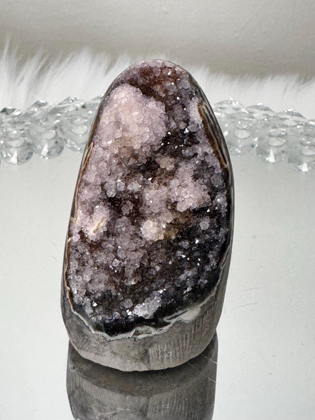 Rainbow Galaxy Amethyst, Black, White, Amethyst, Formation Amethyst ...