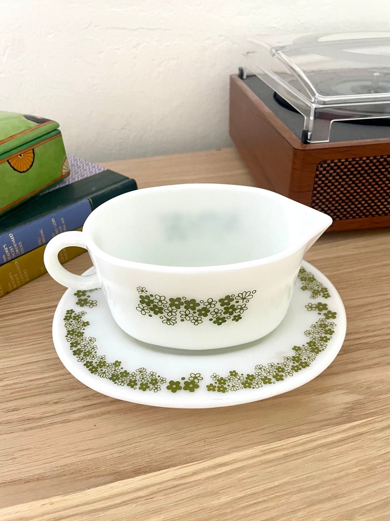 Pyrex Green Crazy Daisy Gravy Boat Vintage Kitchen Decor - Etsy