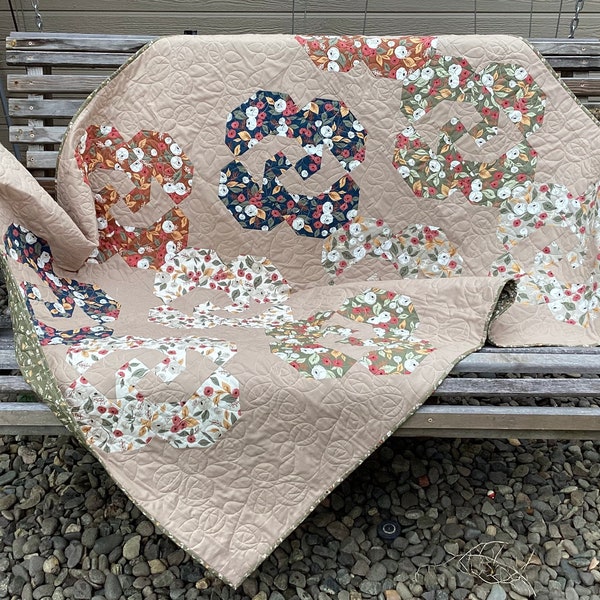 Rose Quilts - Etsy