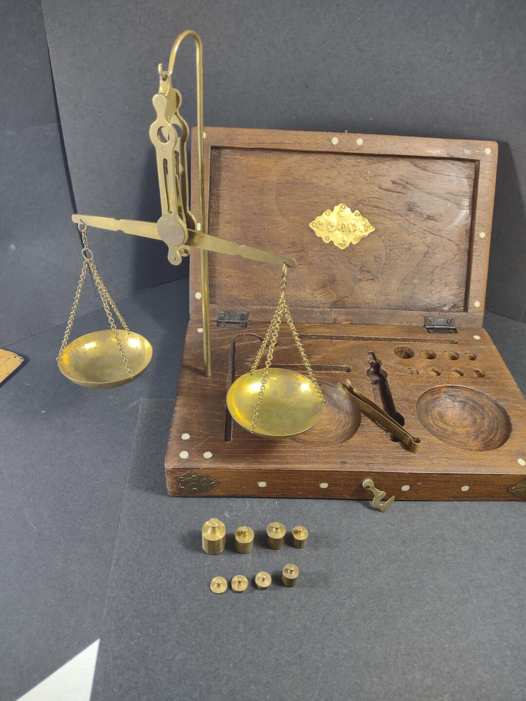 Vintage Solid Brass Balance Scale in Wooden Box Box Apothecary Merchant ...
