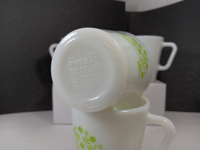 Pyrex Honeydew green Daisies Summer Impressions Mugs 1410 Vintage Pre ...