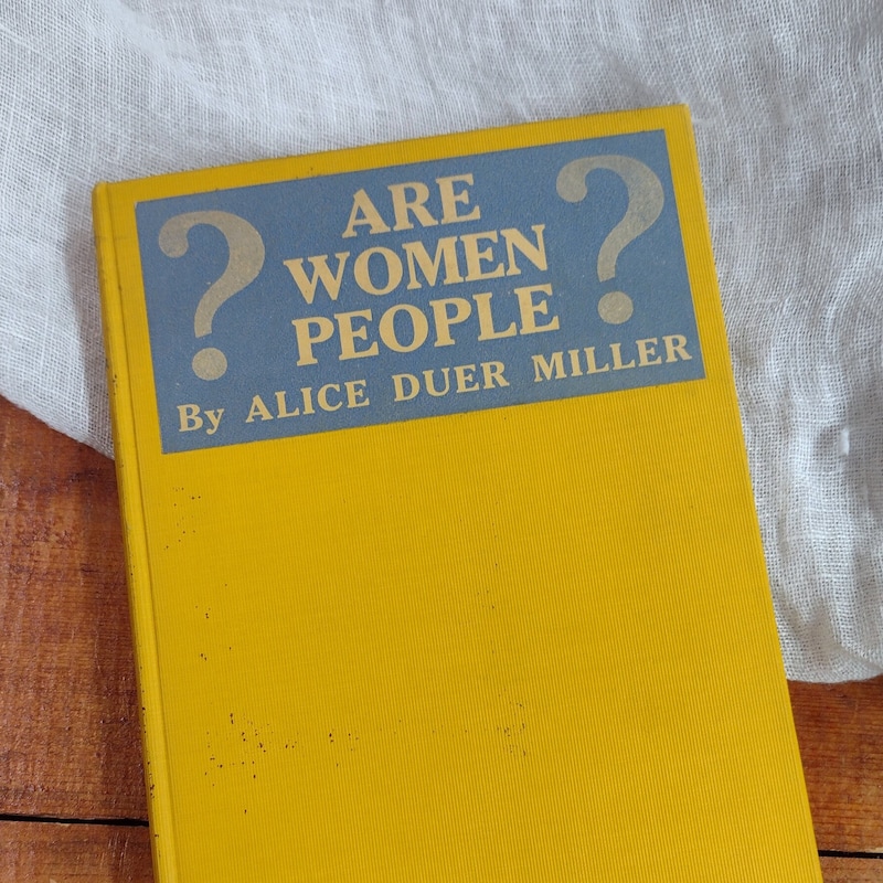 MagnificentBooks - Etsy